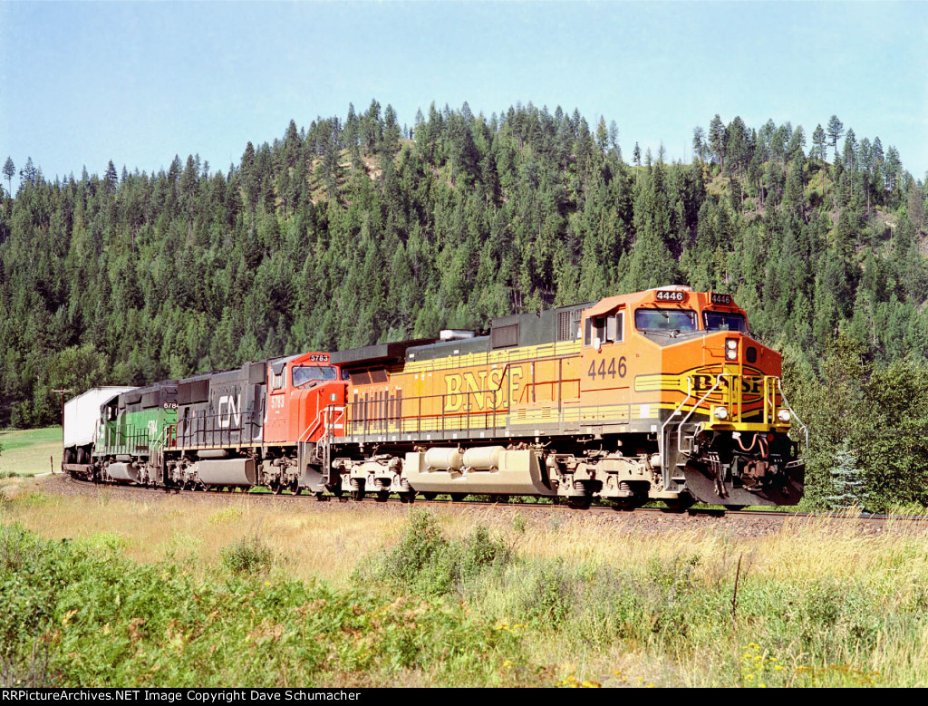 BNSF 4446
